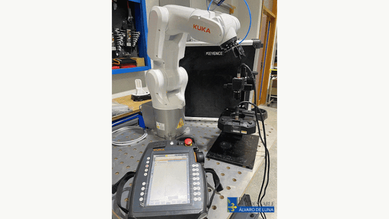 Presentación del proyecto del cobot de Kuka con Visión Artificial ...